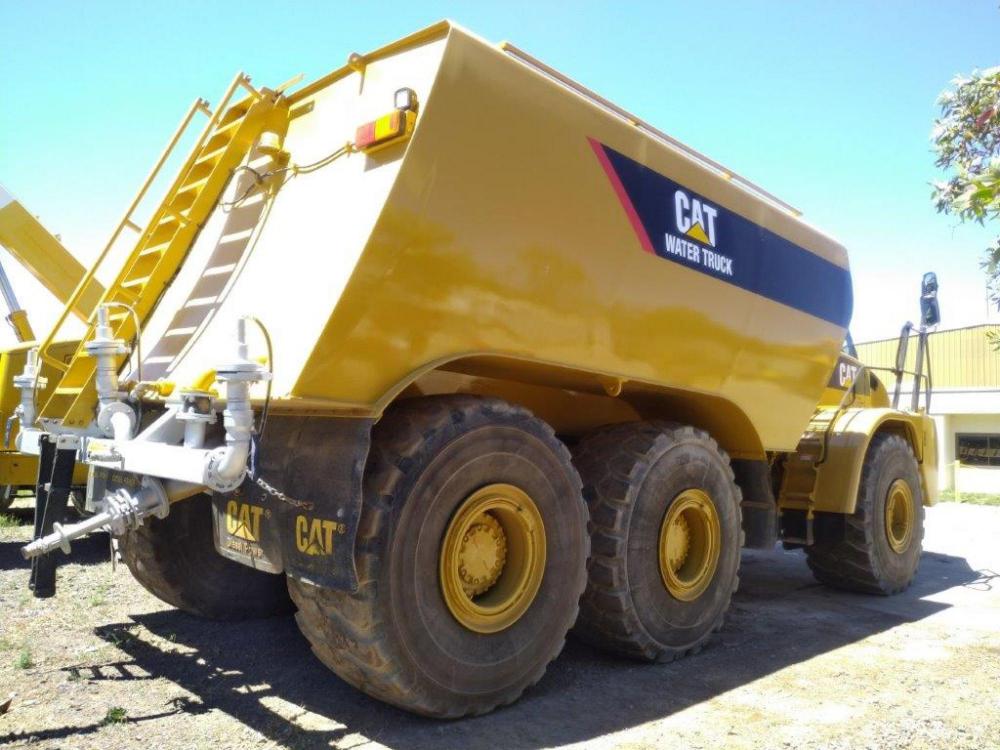 Image Gallery - Yellow Iron Fleet